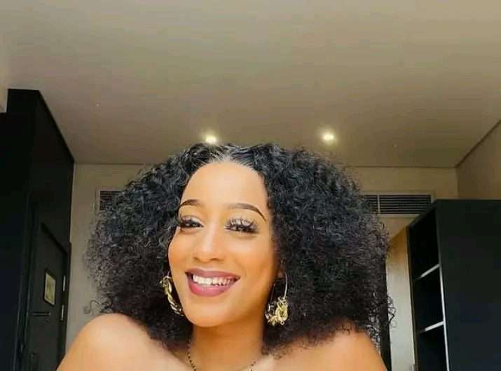 Watch Kidist Kifle accidentally shows the face of baby Tendai on live video - Zedscoop